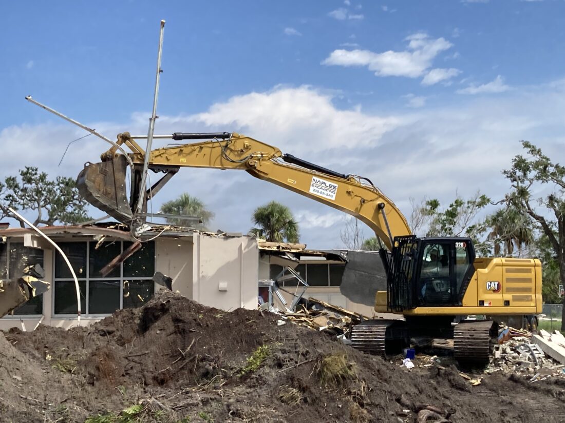 Demolition begins on Beach Elementary’s outer buildings - FORT MYERS ...
